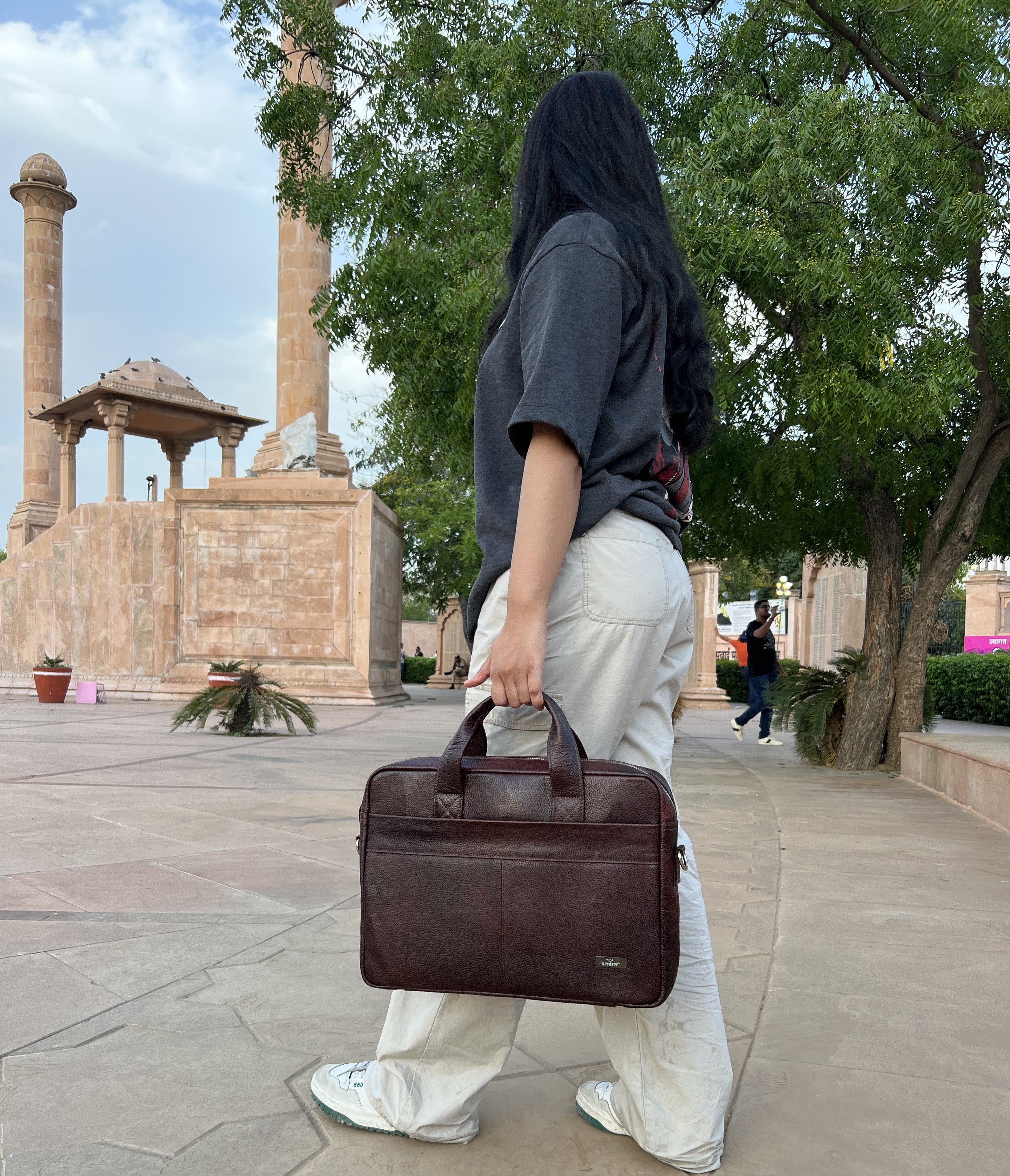 RUF & TUF Messenger Bags: Upgrade Your Style with Premium Office and ...